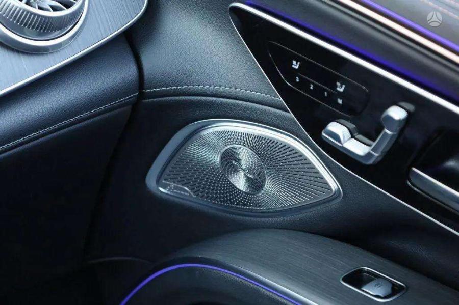 Black Mercedes-Benz EQS 2023 in Vilnius, with an engine capacity of 0.00 L and mileage of 95 thousand km for 49950 €, photo 10 on AUTOMOTO.COM.LV