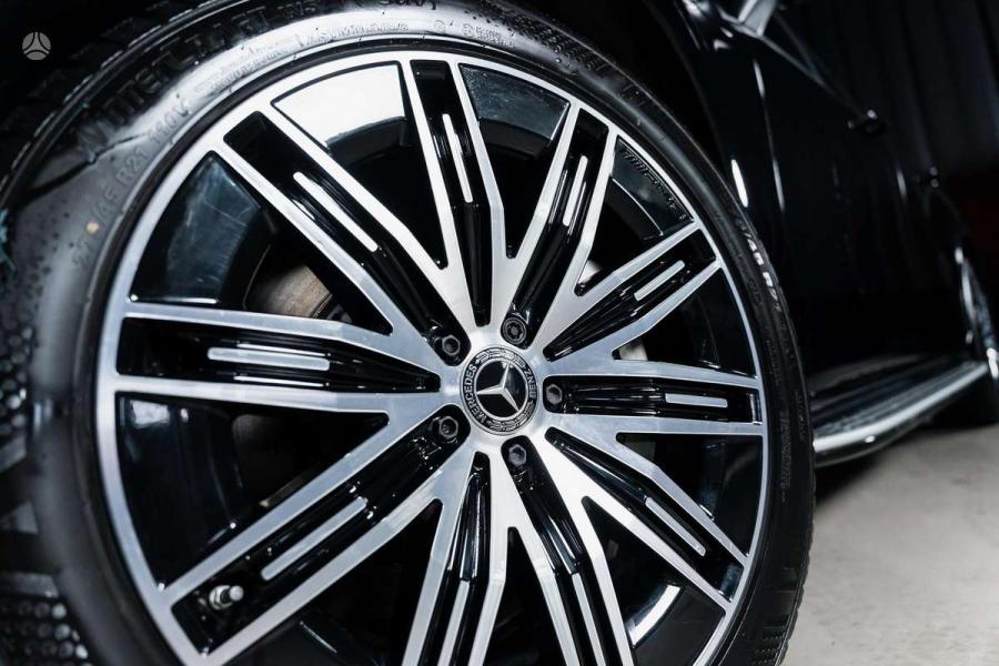 Black Mercedes-Benz EQS 2023 in Vilnius, with an engine capacity of 0.00 L and mileage of 50 thousand km for 68500 €, photo 13 on AUTOMOTO.COM.LV