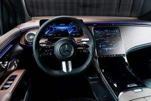 Black Mercedes-Benz EQS 2023 in Vilnius, with an engine capacity of 0.00 L and mileage of 50 thousand km for 68500 €, photo 20 on AUTOMOTO.COM.LV