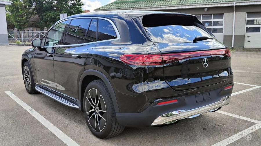 Melns Mercedes-Benz EQS 2023 Šauļi, ar dzinēja tilpumu 0.00 L un nobraukumu 59 tūkst. km par 55660 €, foto 4 vietnē AUTOMOTO.COM.LV