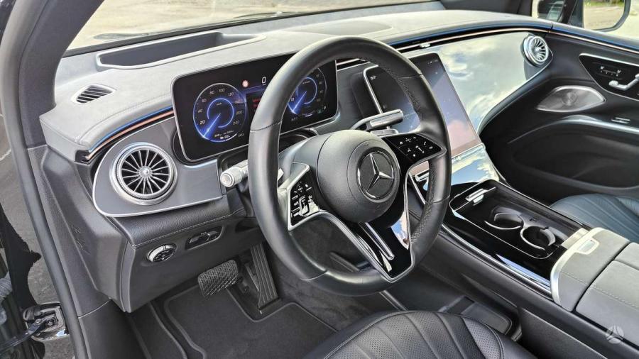 Melns Mercedes-Benz EQS 2023 Šauļi, ar dzinēja tilpumu 0.00 L un nobraukumu 59 tūkst. km par 55660 €, foto 10 vietnē AUTOMOTO.COM.LV