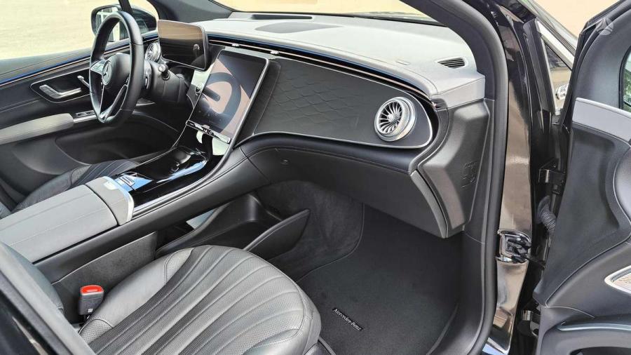 Melns Mercedes-Benz EQS 2023 Šauļi, ar dzinēja tilpumu 0.00 L un nobraukumu 59 tūkst. km par 55660 €, foto 13 vietnē AUTOMOTO.COM.LV