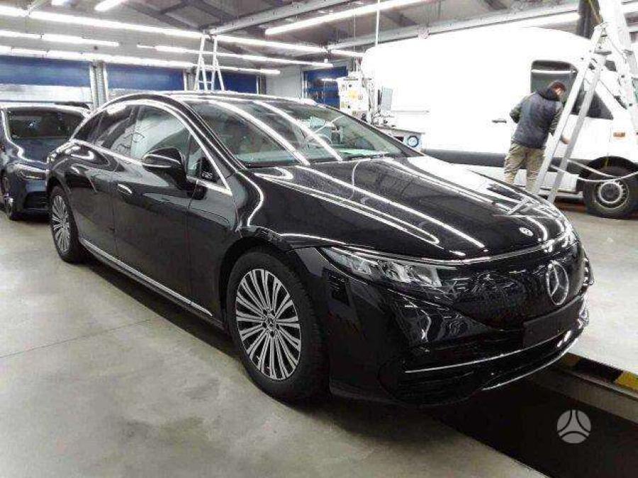 Black Mercedes-Benz EQS 2022 in Vilnius, with an engine capacity of 0.00 L and mileage of 98 thousand km for 49990 €, photo 1 on AUTOMOTO.COM.LV
