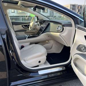Black Mercedes-Benz EQS 2022 in Vilnius, with an engine capacity of 0.00 L and mileage of 103 thousand km for 45990 €, photo 15 on AUTOMOTO.COM.LV
