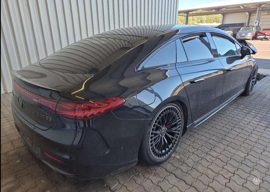 Melns Mercedes-Benz EQS 2024 Klaipėda, ar dzinēja tilpumu 0.00 L un nobraukumu 16 tūkst. km par 23300 €, foto 1 vietnē AUTOMOTO.COM.LV