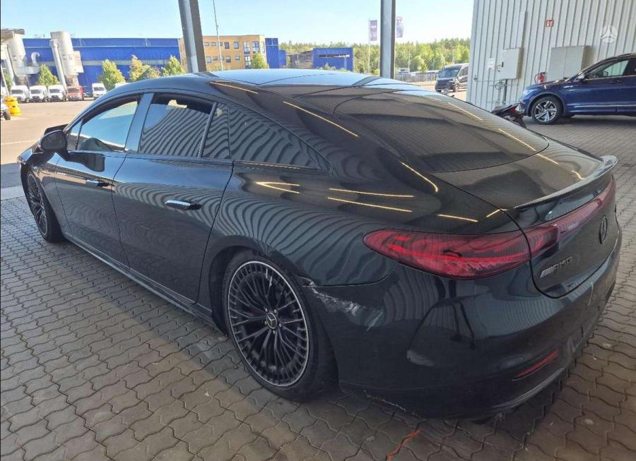 Melns Mercedes-Benz EQS 2024 Klaipėda, ar dzinēja tilpumu 0.00 L un nobraukumu 16 tūkst. km par 23300 €, foto 4 vietnē AUTOMOTO.COM.LV