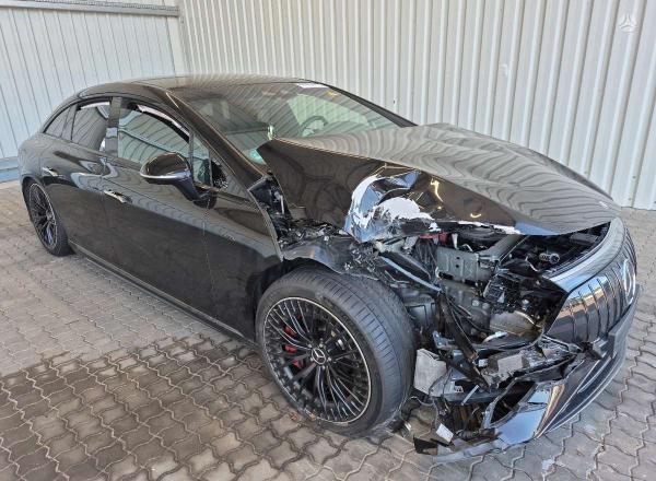 Melns Mercedes-Benz EQS 2024 Klaipėda, ar dzinēja tilpumu 0.00 L un nobraukumu 16 tūkst. km par 23300 €, foto 4 vietnē AUTOMOTO.COM.LV