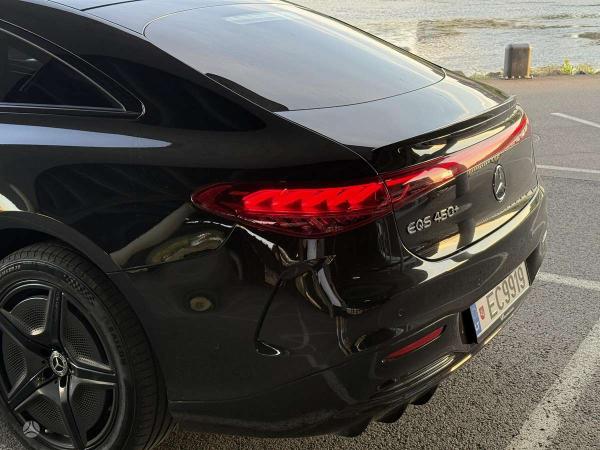 Melns Mercedes-Benz EQS 2022 Kauņa, ar dzinēja tilpumu 0.00 L un nobraukumu 95 tūkst. km par 53000 €, foto 8 vietnē AUTOMOTO.COM.LV