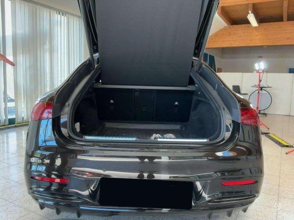 Black Mercedes-Benz EQS 2022 in Vilnius, with an engine capacity of 0.00 L and mileage of 120 thousand km for 59790 €, photo 8 on AUTOMOTO.COM.LV