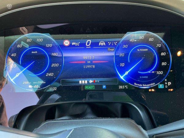 Black Mercedes-Benz EQS 2022 in Vilnius, with an engine capacity of 0.00 L and mileage of 120 thousand km for 59790 €, photo 11 on AUTOMOTO.COM.LV