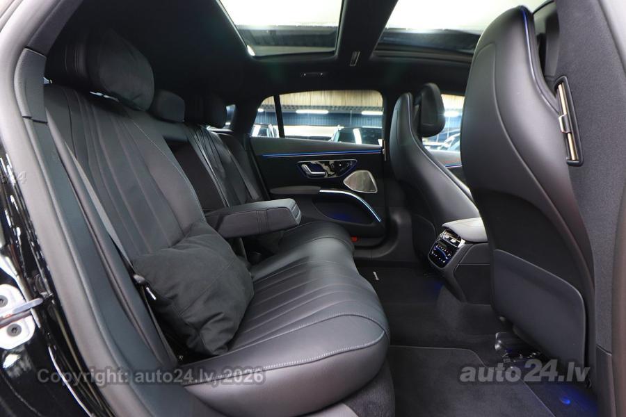 Melns Mercedes-Benz EQS 2023 Tallina, ar dzinēja tilpumu 0.00 L un nobraukumu 31 tūkst. km par 77995 €, foto 13 vietnē AUTOMOTO.COM.LV