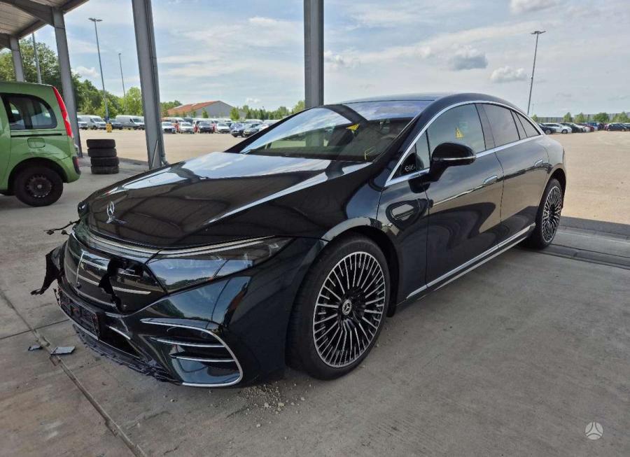Zaļš Mercedes-Benz EQS 2025 Klaipėda, ar dzinēja tilpumu 0.00 L un nobraukumu 24 tūkst. km par 26750 €, foto 1 vietnē AUTOMOTO.COM.LV