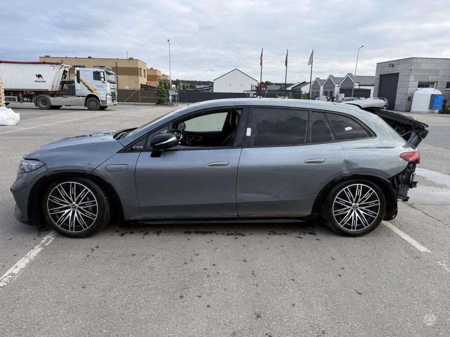 Pelēks Mercedes-Benz EQS 2023 Kauņa, ar dzinēja tilpumu 0.00 L un nobraukumu 0 tūkst. km par 15500 €, foto 4 vietnē AUTOMOTO.COM.LV
