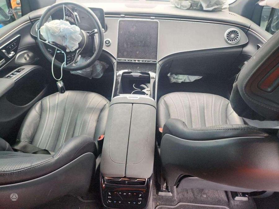 Grey Mercedes-Benz EQS 2023 in Vilnius, with an engine capacity of 0.00 L and mileage of 35 thousand km for 39200 €, photo 10 on AUTOMOTO.COM.LV