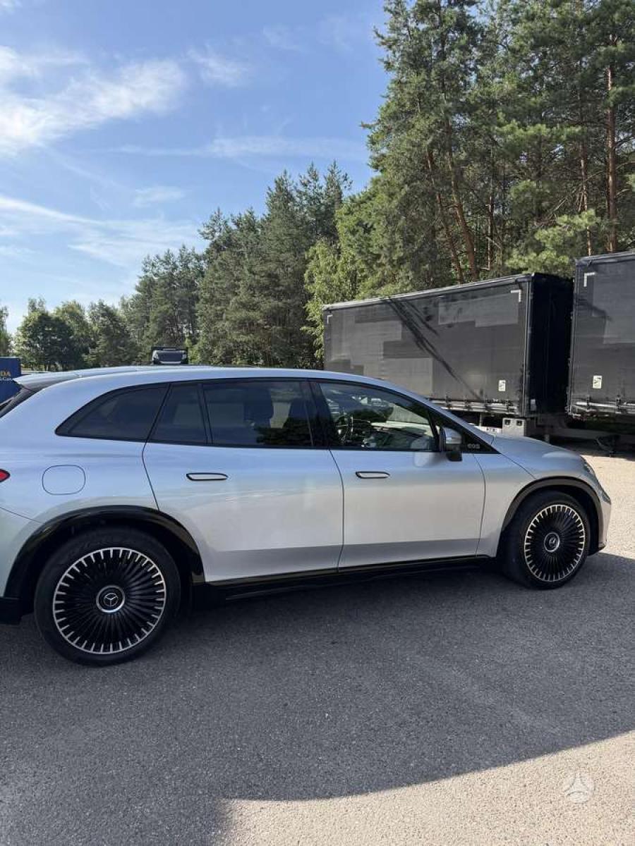 Pelēks Mercedes-Benz EQS 2023 Viļņa, ar dzinēja tilpumu 0.00 L un nobraukumu 37 tūkst. km par 55000 €, foto 3 vietnē AUTOMOTO.COM.LV