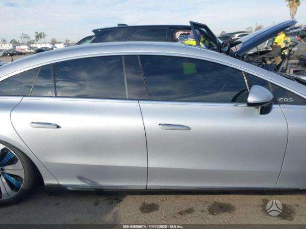 Grey Mercedes-Benz EQS 2022 in Klaipeda, with an engine capacity of 0.00 L and mileage of 47 thousand km for 14100 €, photo 6 on AUTOMOTO.COM.LV