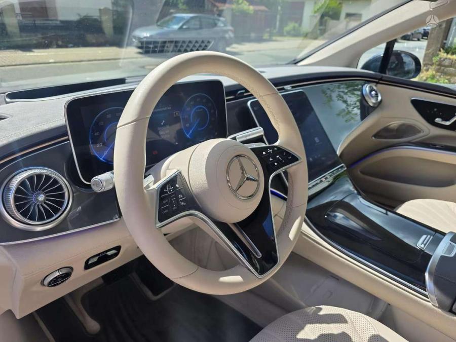 Grey Mercedes-Benz EQS 2022 in Kaunas, with an engine capacity of 0.00 L and mileage of 193 thousand km for 36900 €, photo 7 on AUTOMOTO.COM.LV