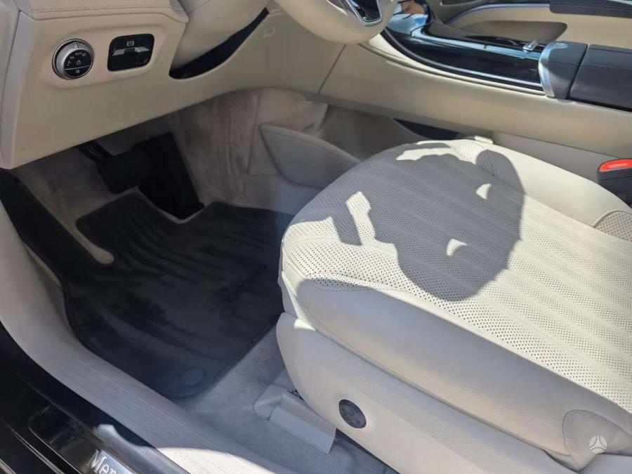 Grey Mercedes-Benz EQS 2022 in Kaunas, with an engine capacity of 0.00 L and mileage of 193 thousand km for 36900 €, photo 14 on AUTOMOTO.COM.LV