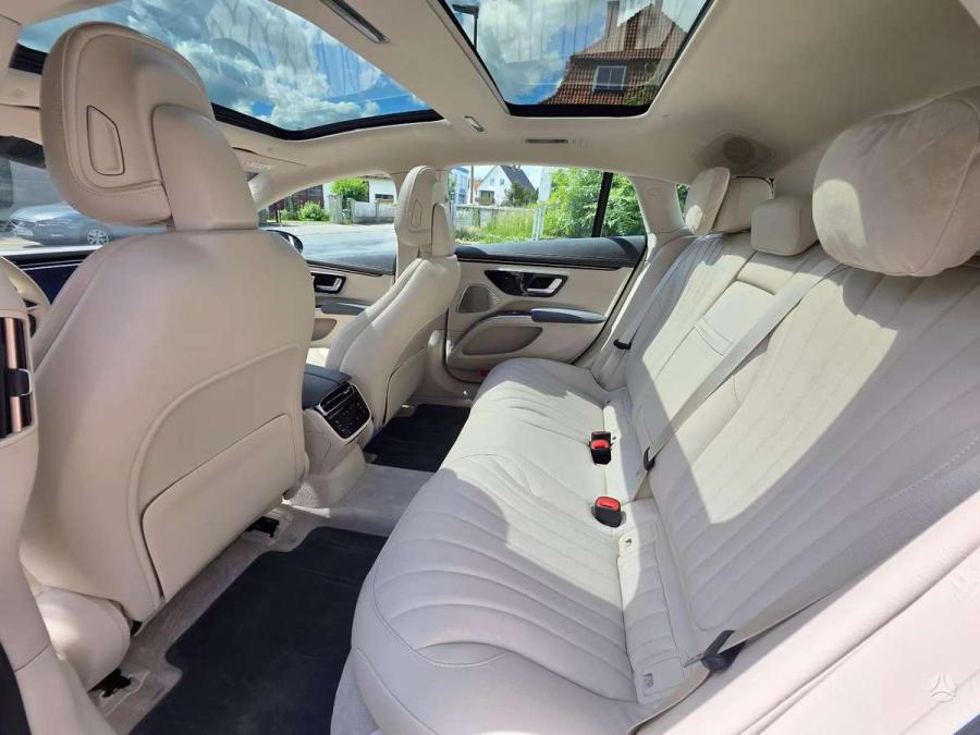 Grey Mercedes-Benz EQS 2022 in Kaunas, with an engine capacity of 0.00 L and mileage of 193 thousand km for 36900 €, photo 15 on AUTOMOTO.COM.LV