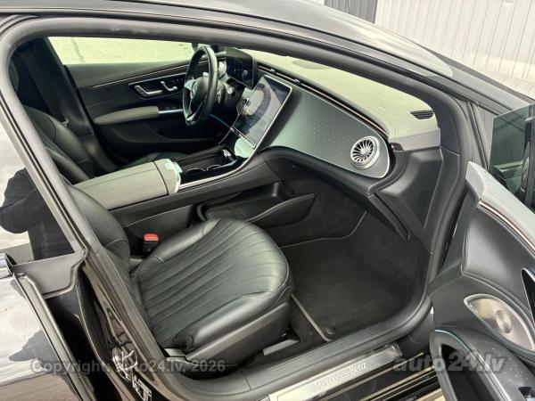 Grey Mercedes-Benz EQS 2023 in Tallinn, with an engine capacity of 0.00 L and mileage of 67 thousand km for 59900 €, photo 5 on AUTOMOTO.COM.LV