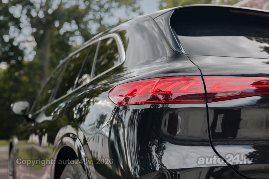 Черный Мерседес EQS SUV 2024 в Таллин, объемом двигателя 0.00 л и пробегом 49 тыс. км за 99499 €, фото 6 на AUTOMOTO.COM.LV