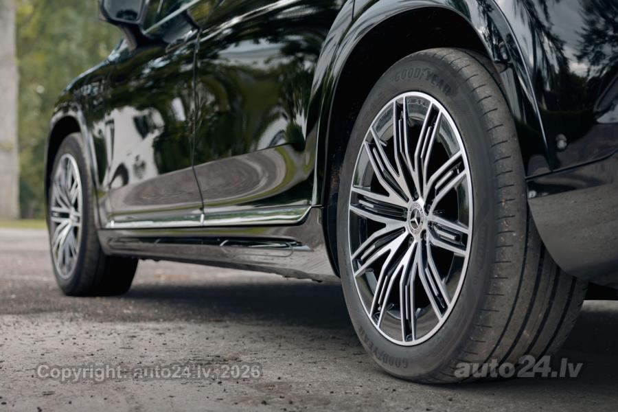 Черный Мерседес EQS SUV 2024 в Таллин, объемом двигателя 0.00 л и пробегом 49 тыс. км за 99499 €, фото 7 на AUTOMOTO.COM.LV