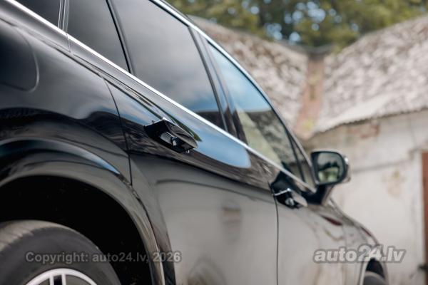 Черный Мерседес EQS SUV 2024 в Таллин, объемом двигателя 0.00 л и пробегом 49 тыс. км за 99499 €, фото 8 на AUTOMOTO.COM.LV