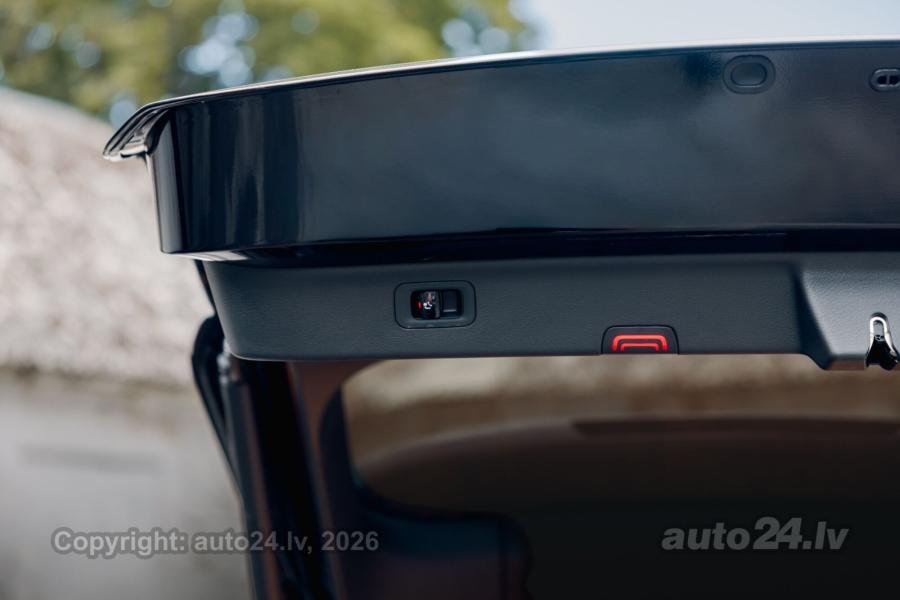 Черный Мерседес EQS SUV 2024 в Таллин, объемом двигателя 0.00 л и пробегом 49 тыс. км за 99499 €, фото 14 на AUTOMOTO.COM.LV