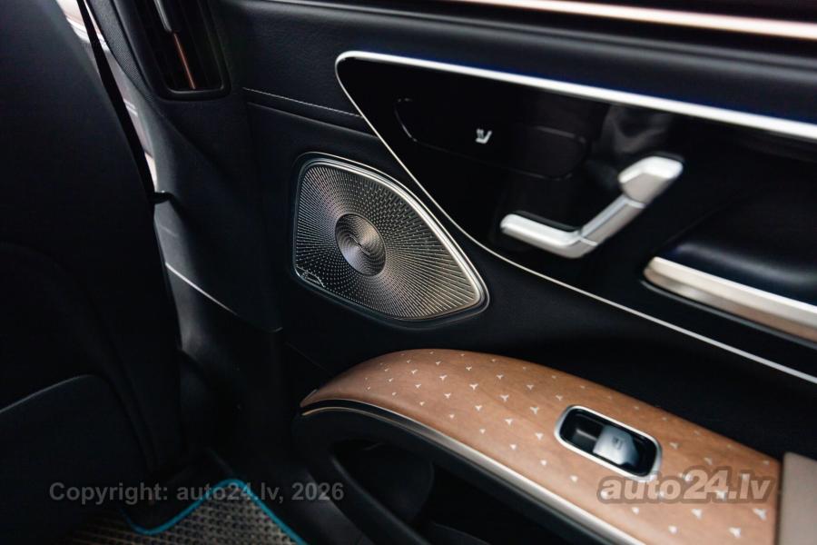 Черный Мерседес EQS SUV 2024 в Таллин, объемом двигателя 0.00 л и пробегом 49 тыс. км за 99499 €, фото 25 на AUTOMOTO.COM.LV
