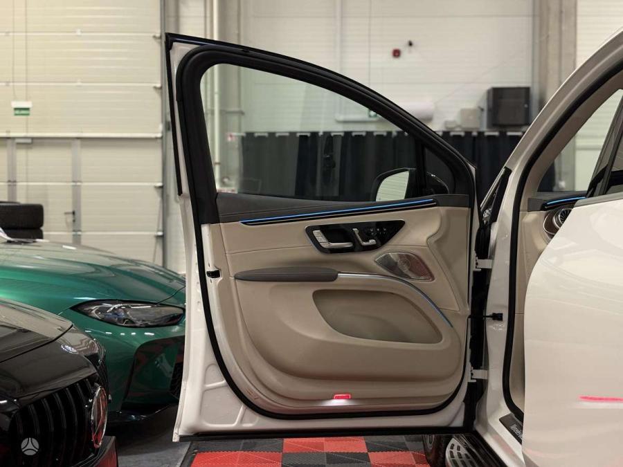 White Mercedes-Benz EQS 2023 in Vilnius, with an engine capacity of 0.00 L and mileage of 86 thousand km for 64990 €, photo 13 on AUTOMOTO.COM.LV