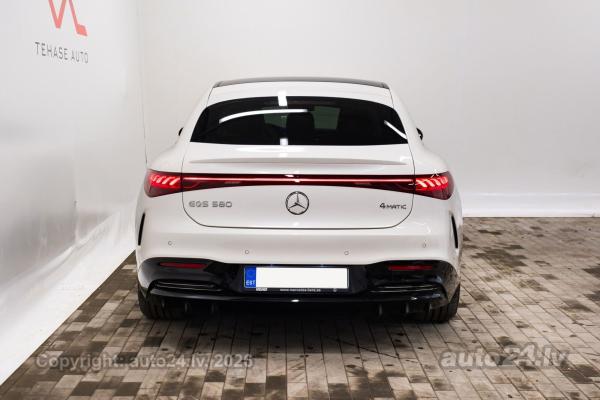 Mercedes-Benz EQS 2022 in Tartu on AUTOMOTO.COM.LV White Mercedes-Benz EQS 2022 in Tartu, with an engine capacity of 0.00 L and mileage of 63 thousand km for 84400 €, photo 5 on AUTOMOTO.COM.LV