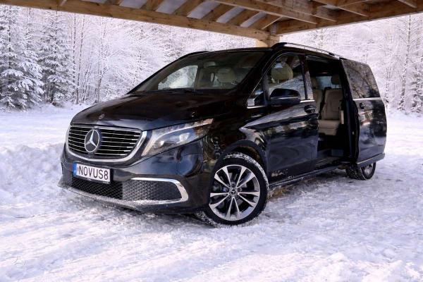 Melns Mercedes-Benz EQV 2022 Viļņa, ar dzinēja tilpumu 0.00 L un nobraukumu 82 tūkst. km par 49997 €, foto  vietnē AUTOMOTO.COM.LV