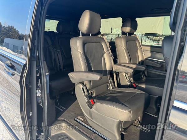 Melns Mercedes-Benz EQV 2021 Tallina, ar dzinēja tilpumu 0.00 L un nobraukumu 110 tūkst. km par 34900 €, foto 7 vietnē AUTOMOTO.COM.LV