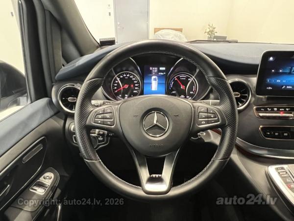 Melns Mercedes-Benz EQV 2023 Tallina, ar dzinēja tilpumu 0.00 L un nobraukumu 56 tūkst. km par 47700 €, foto 9 vietnē AUTOMOTO.COM.LV