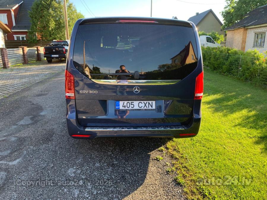 Zils Mercedes-Benz EQV 2024 Tallina, ar dzinēja tilpumu 0.00 L un nobraukumu 16 tūkst. km par 67000 €, foto 10 vietnē AUTOMOTO.COM.LV