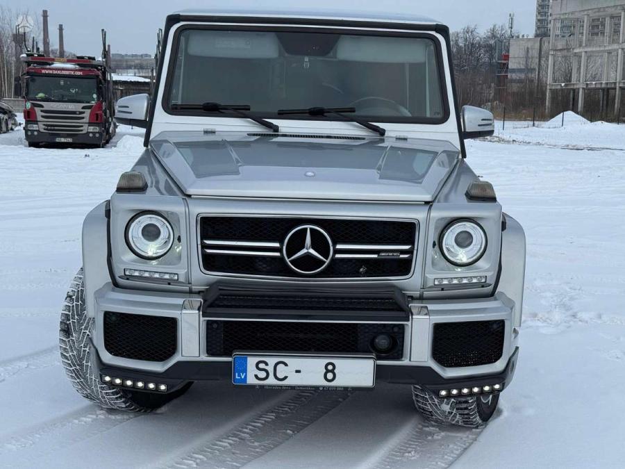 Grey Mercedes-Benz g-270 2002 in Riga, with an engine capacity of 2.69 L and mileage of 233 thousand km for 23700 €, photo 3 on AUTOMOTO.COM.LV