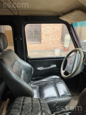 Black Mercedes-Benz G 300 1982 in Riga, with an engine capacity of 3.00 L and mileage of 85 thousand km for 12500 €, photo 18 on AUTOMOTO.COM.LV
