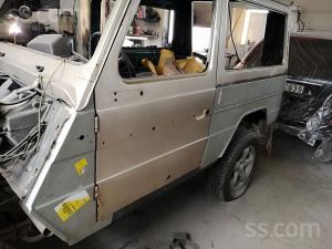 Brūns Mercedes-Benz G 300 1989 Rīga, ar dzinēja tilpumu 3.00 L un nobraukumu 90 tūkst. km par 6500 €, foto  vietnē AUTOMOTO.COM.LV