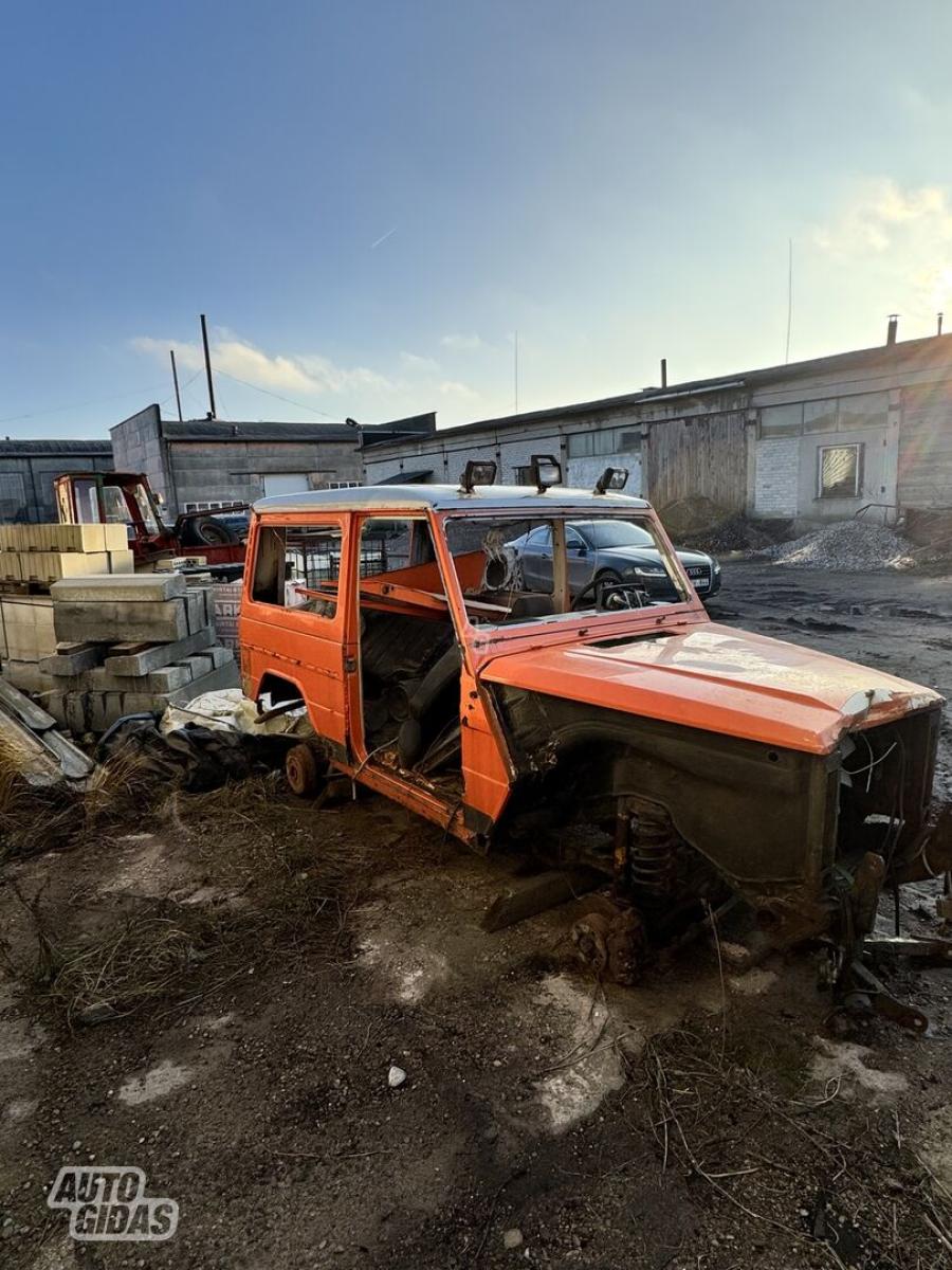 Mercedes-Benz G 300 1984 Palanga, ar dzinēja tilpumu 3.00 L un nobraukumu 200 tūkst. km par 1200 €, foto 2 vietnē AUTOMOTO.COM.LV