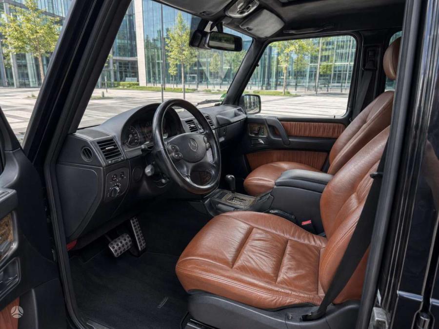 Black Mercedes-Benz G 320 2007 in Vilnius, with an engine capacity of 3.00 L and mileage of 189 thousand km for 33900 €, photo 8 on AUTOMOTO.COM.LV