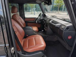 Black Mercedes-Benz G 320 2007 in Vilnius, with an engine capacity of 3.00 L and mileage of 189 thousand km for 33900 €, photo 10 on AUTOMOTO.COM.LV