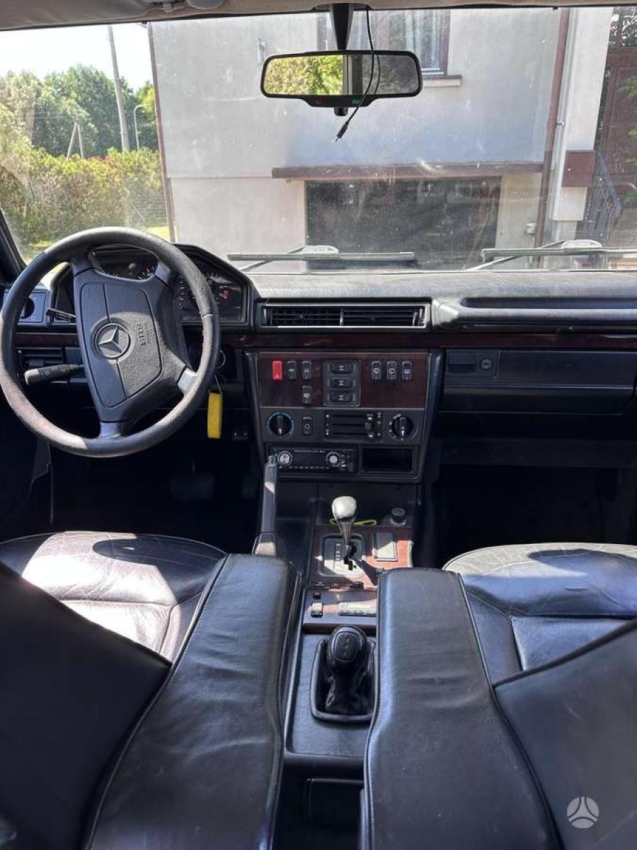 Blue Mercedes-Benz G 320 1995 in Klaipeda, with an engine capacity of 3.20 L and mileage of 344 thousand km for 19000 €, photo 10 on AUTOMOTO.COM.LV