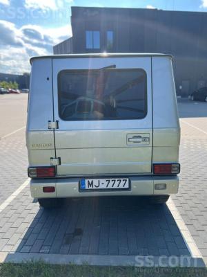 Grey Mercedes-Benz G 320 1998 in Riga, with an engine capacity of 3.20 L and mileage of 273 thousand km for 25700 €, photo 5 on AUTOMOTO.COM.LV