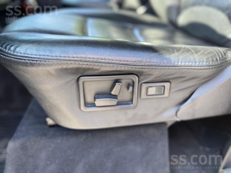 Grey Mercedes-Benz G 320 1998 in Riga, with an engine capacity of 3.20 L and mileage of 273 thousand km for 25700 €, photo 12 on AUTOMOTO.COM.LV