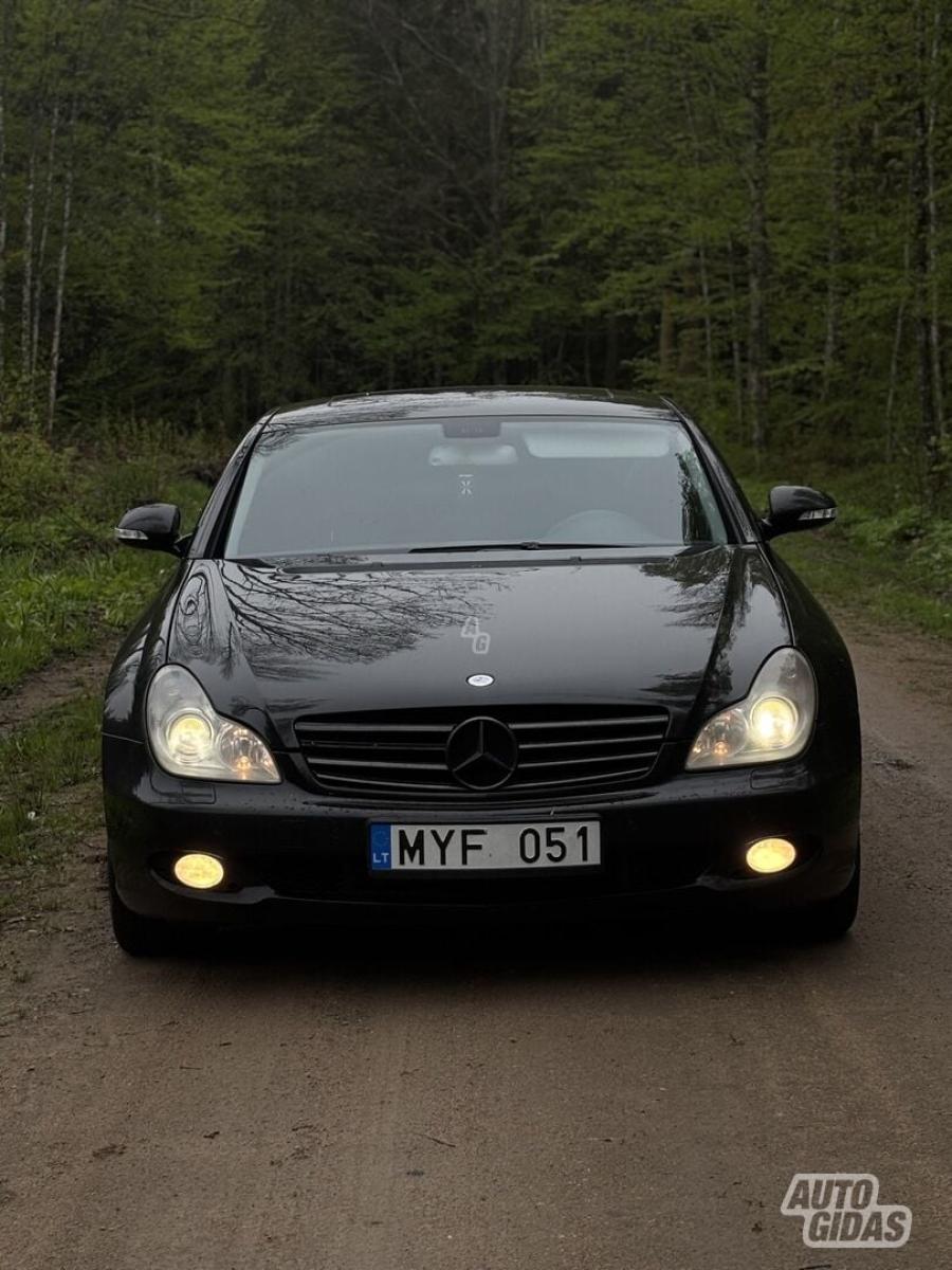 Черный Мерседес Г 350 2005 в Таураге, объемом двигателя 3.50 л и пробегом 313 тыс. км за 4500 €, фото 4 на AUTOMOTO.COM.LV