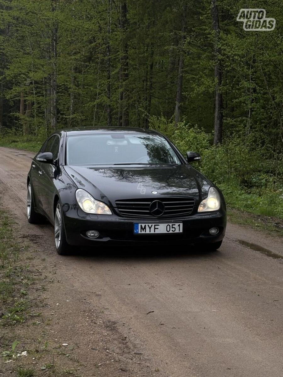 Черный Мерседес Г 350 2005 в Таураге, объемом двигателя 3.50 л и пробегом 313 тыс. км за 4500 €, фото 5 на AUTOMOTO.COM.LV