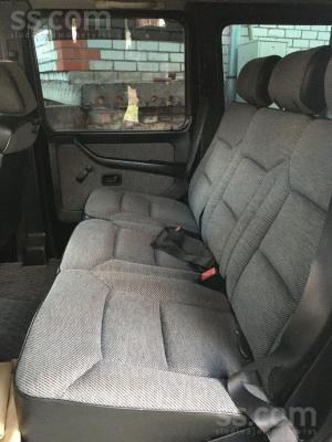 Black Mercedes-Benz G 350 1992 in Riga, with an engine capacity of 3.50 L and mileage of 366 thousand km for 32000 €, photo 9 on AUTOMOTO.COM.LV