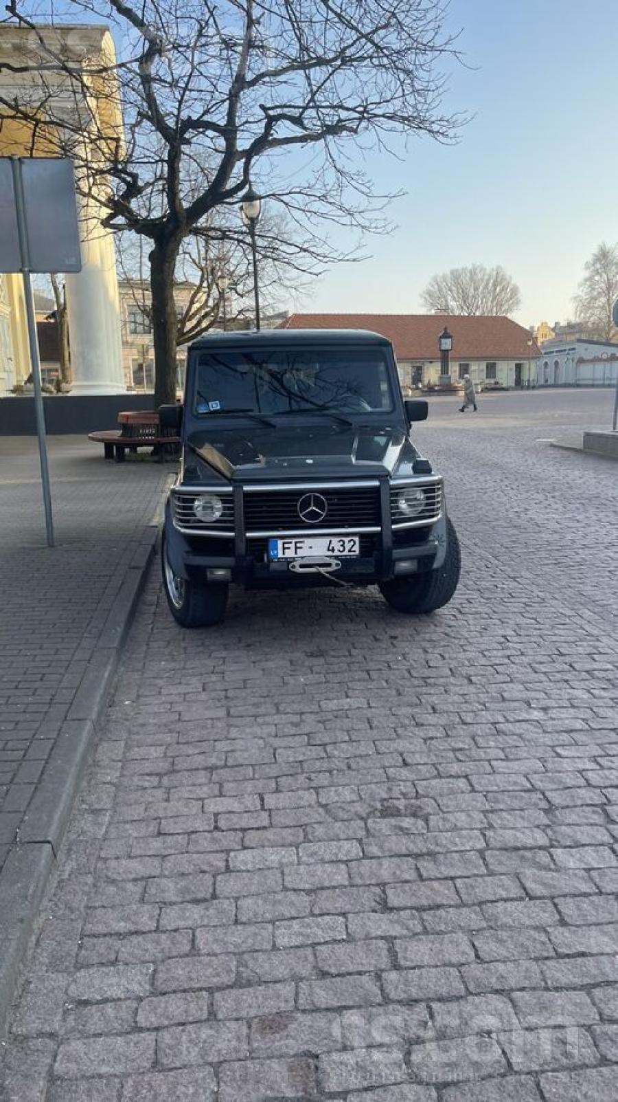Black Mercedes-Benz G 350 1992 in Riga, with an engine capacity of 3.50 L and mileage of 366 thousand km for 32000 €, photo 15 on AUTOMOTO.COM.LV