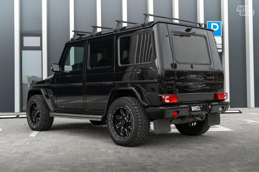 Black Mercedes-Benz G 350 2010 in Vilnius, with an engine capacity of 3.00 L and mileage of 278 thousand km for 43500 €, photo 3 on AUTOMOTO.COM.LV