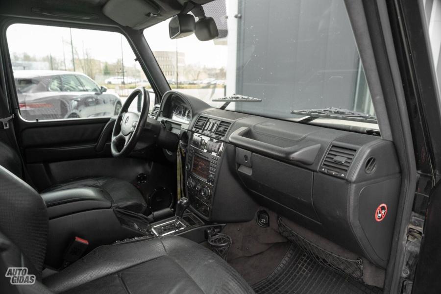 Black Mercedes-Benz G 350 2010 in Vilnius, with an engine capacity of 3.00 L and mileage of 278 thousand km for 43500 €, photo 15 on AUTOMOTO.COM.LV
